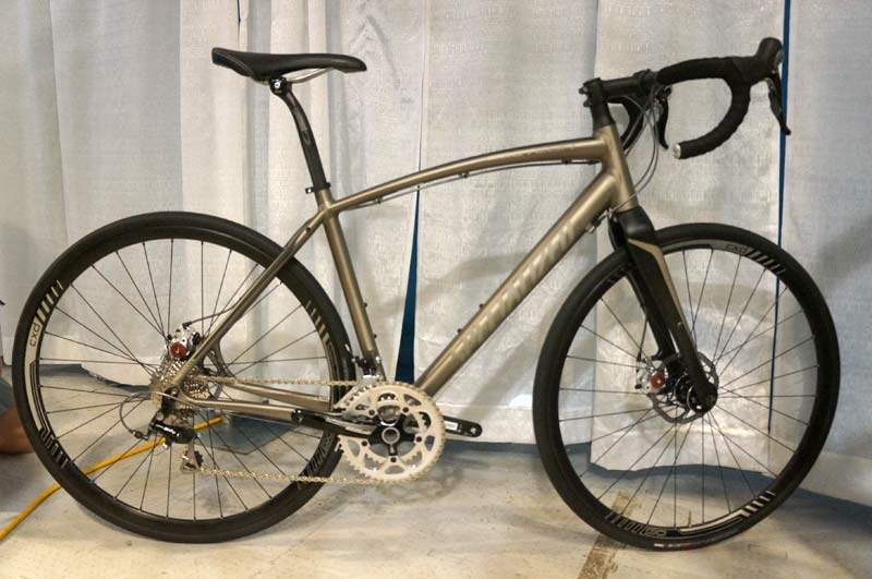 2013 Specialized Secteur Expert Disc | WimBike - Bikes, Bike Reviews ...